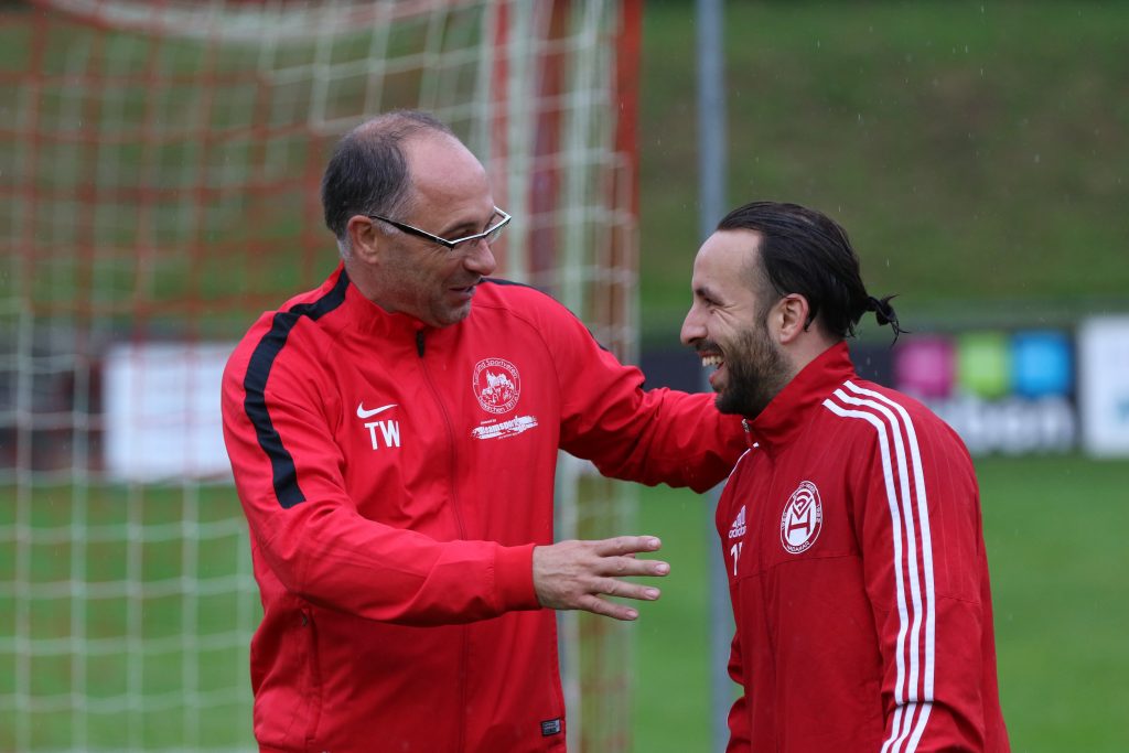 Erfolgreicher letzter Test: Eisbären schlagen Dietkirchen nach ...